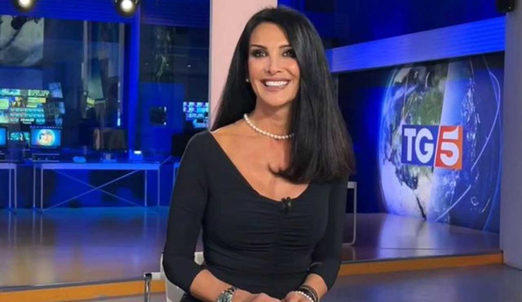 Elena Guarnieri es presentadora de televisión, pero ¿la has visto ...